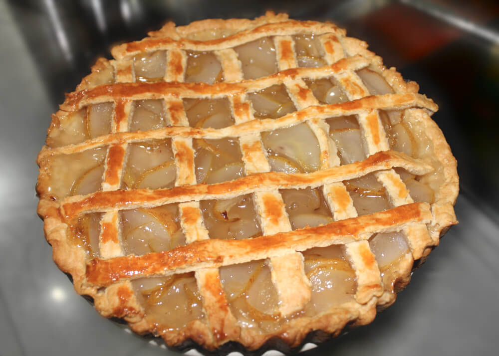 A Pear Pie Is A Healthy Dessert for Your Diet - Step To Health