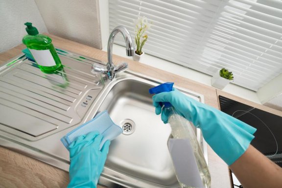 Six Ways to Clean and Disinfect the Sinks in Your Home - Step To Health