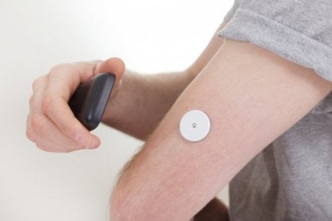 Diabetes Control Devices to Monitor Glucose - Step To Health