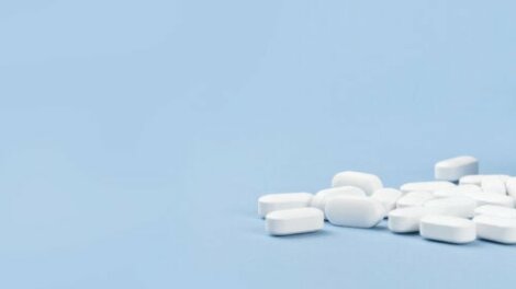 The Uses and Side Effects of Zaldiar - Step To Health